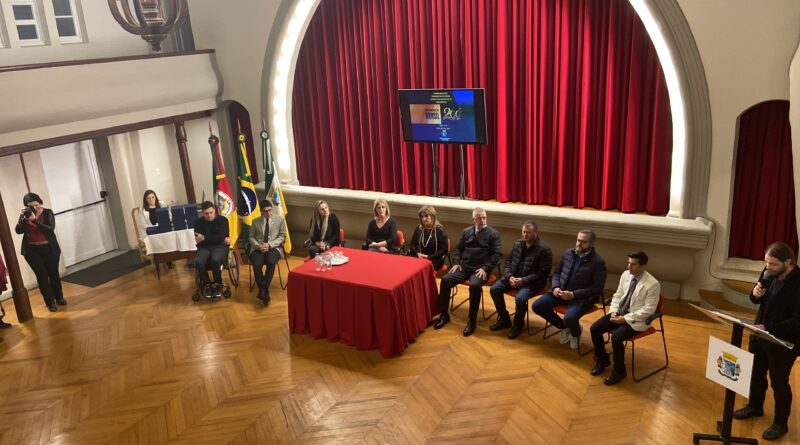 Ex-presidentes do Legislativo de Veranópolis são homenageados – O Estafeta