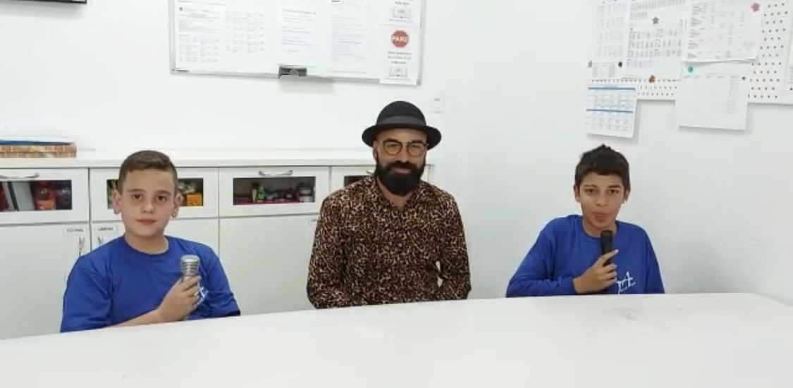 Projeto “Ler e escrever: é só praticar!” – Entrevista Escritor Eliandro ...